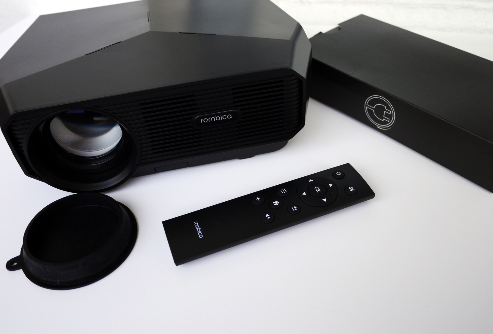 Обзор от покупателя на Проектор Rombica Ray Eclipse Black — интернет ...