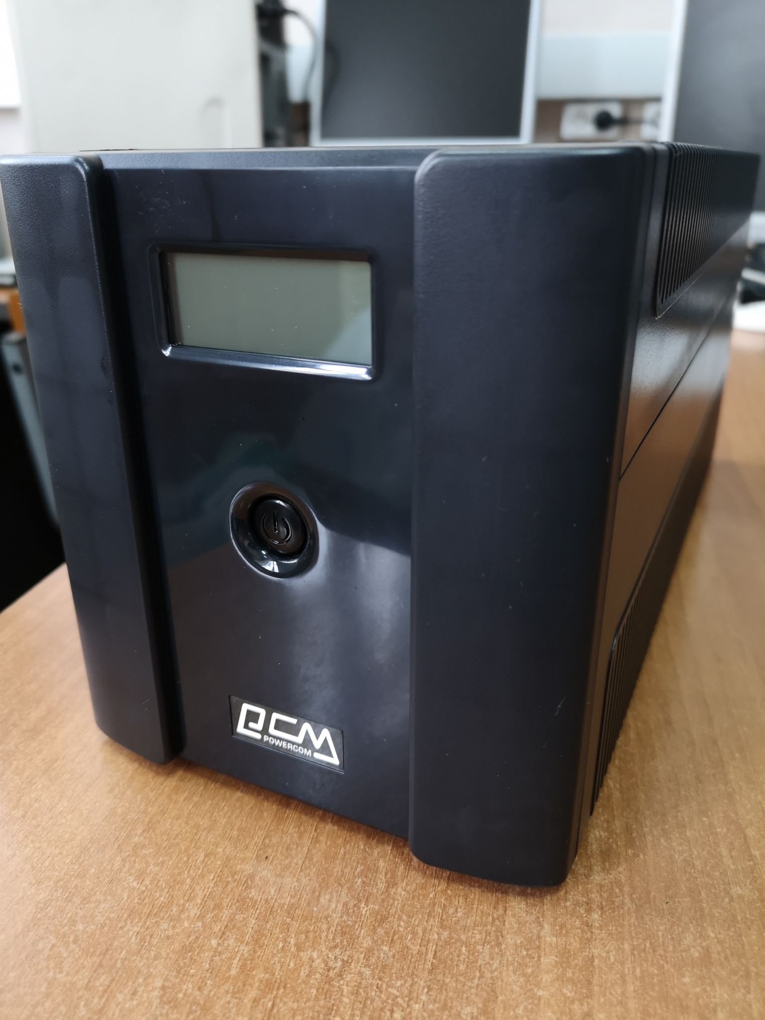 Источник бесперебойного питания Powercom Raptor RPT-1500AP LCD — купить ...