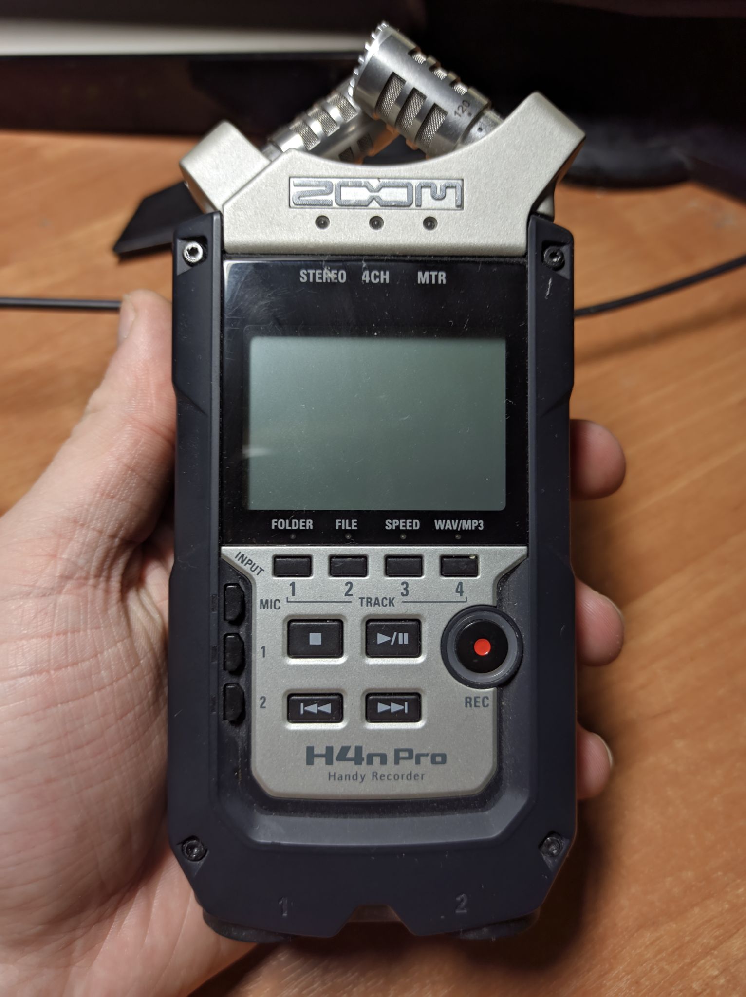 Рекордер Zoom H4n Pro — купить в интернет-магазине ОНЛАЙН ТРЕЙД.РУ