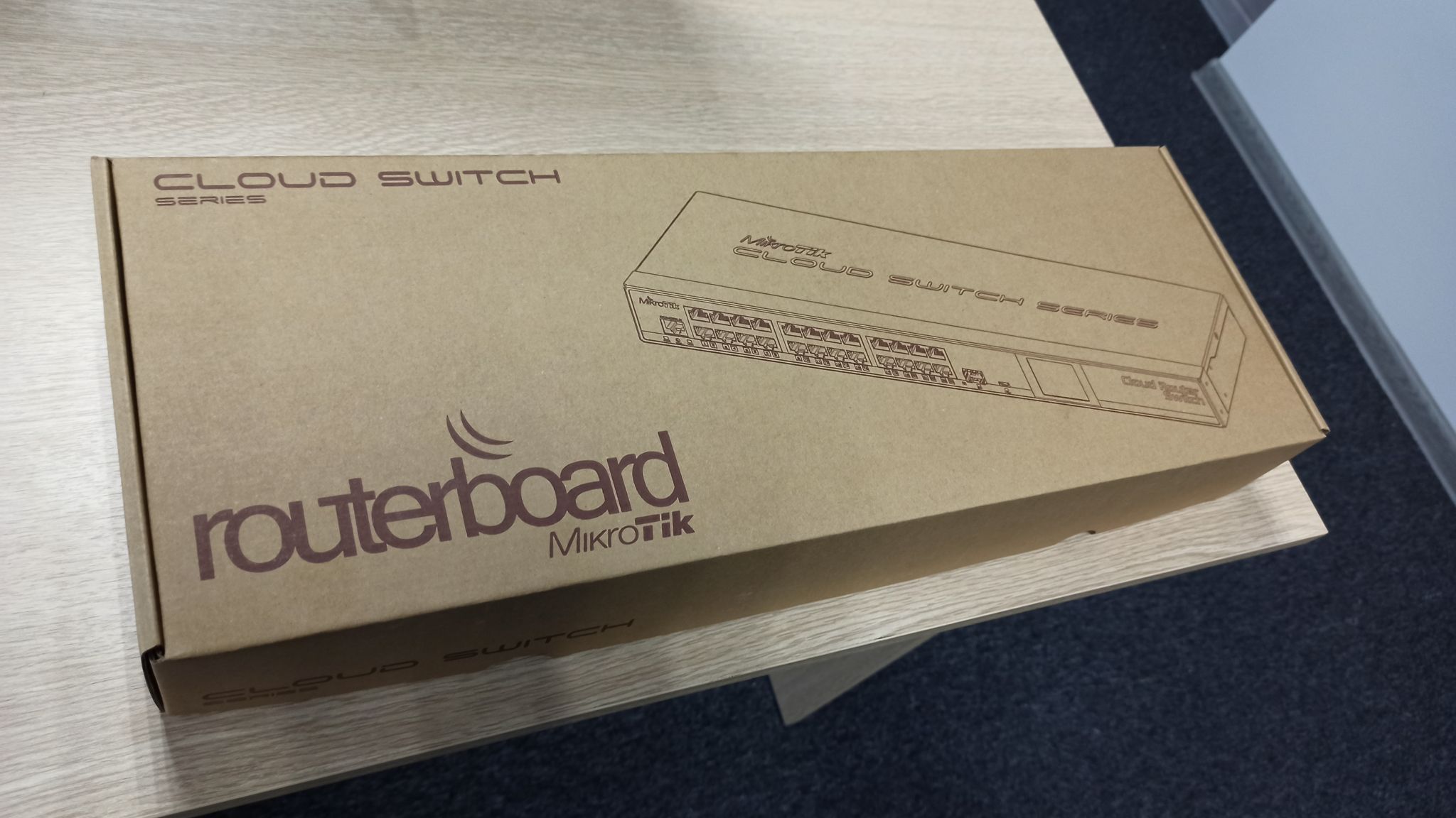 Коммутатор MikroTik CRS326-24G-2S+RM — купить по низкой цене в интернет ...