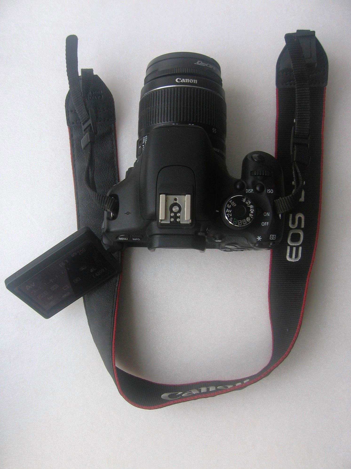 Купить цифровой зеркальный фотоаппарат Canon EOS 600D Kit 18-55 IS II ...