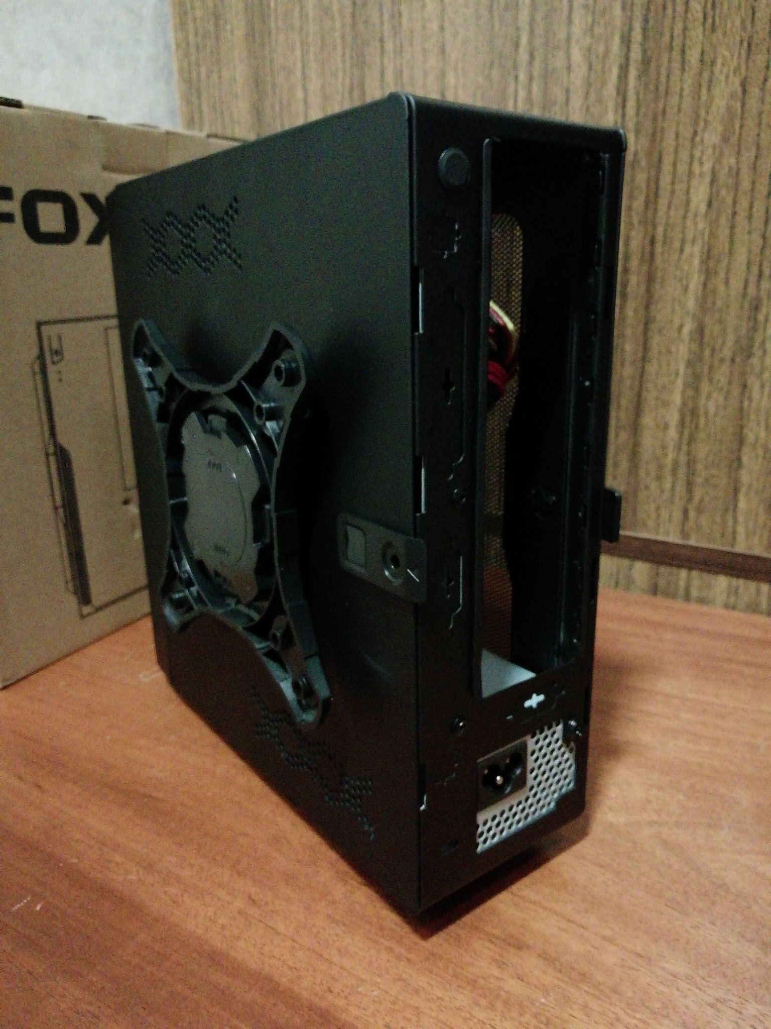 Корпус Foxline FL-BQ5 mITX 220W TFX FL-BQ5-FLX220-U32 — купить в ...