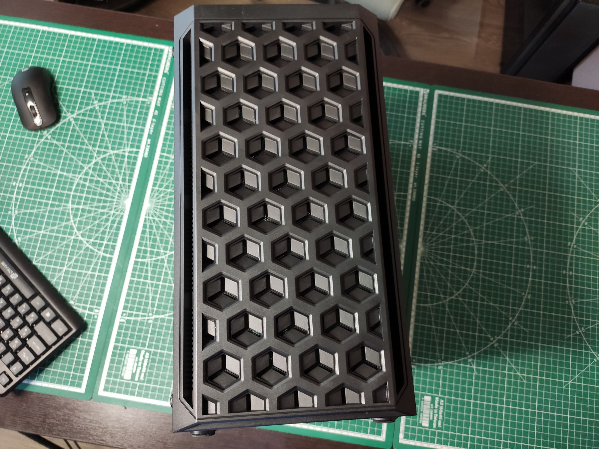 Корпус Powercase Mistral Micro T3B, черный (CMIMTB-L3) — купить по ...