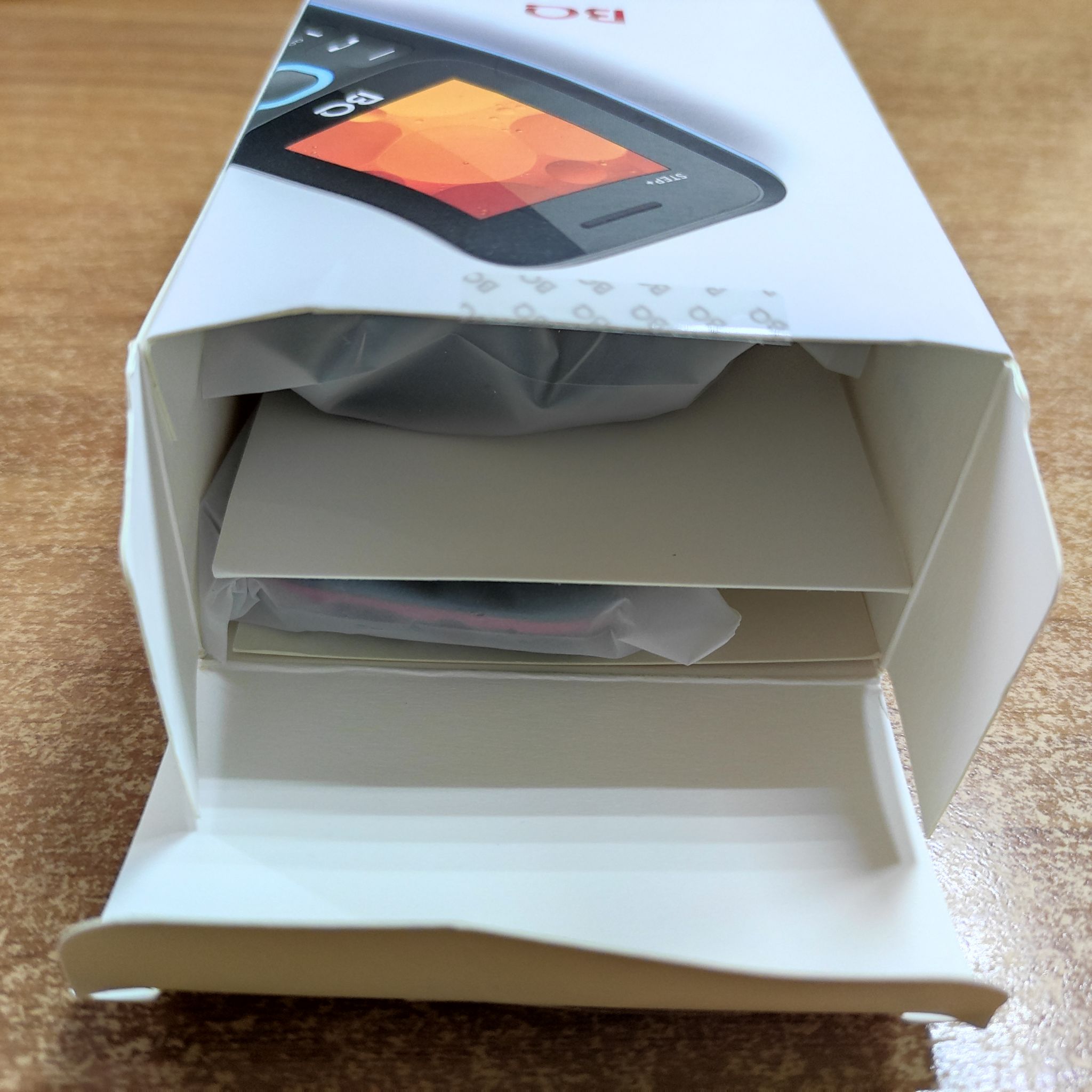 Мобильный телефон BQ 1848 Step+ Черно-красный — купить в интернет ...