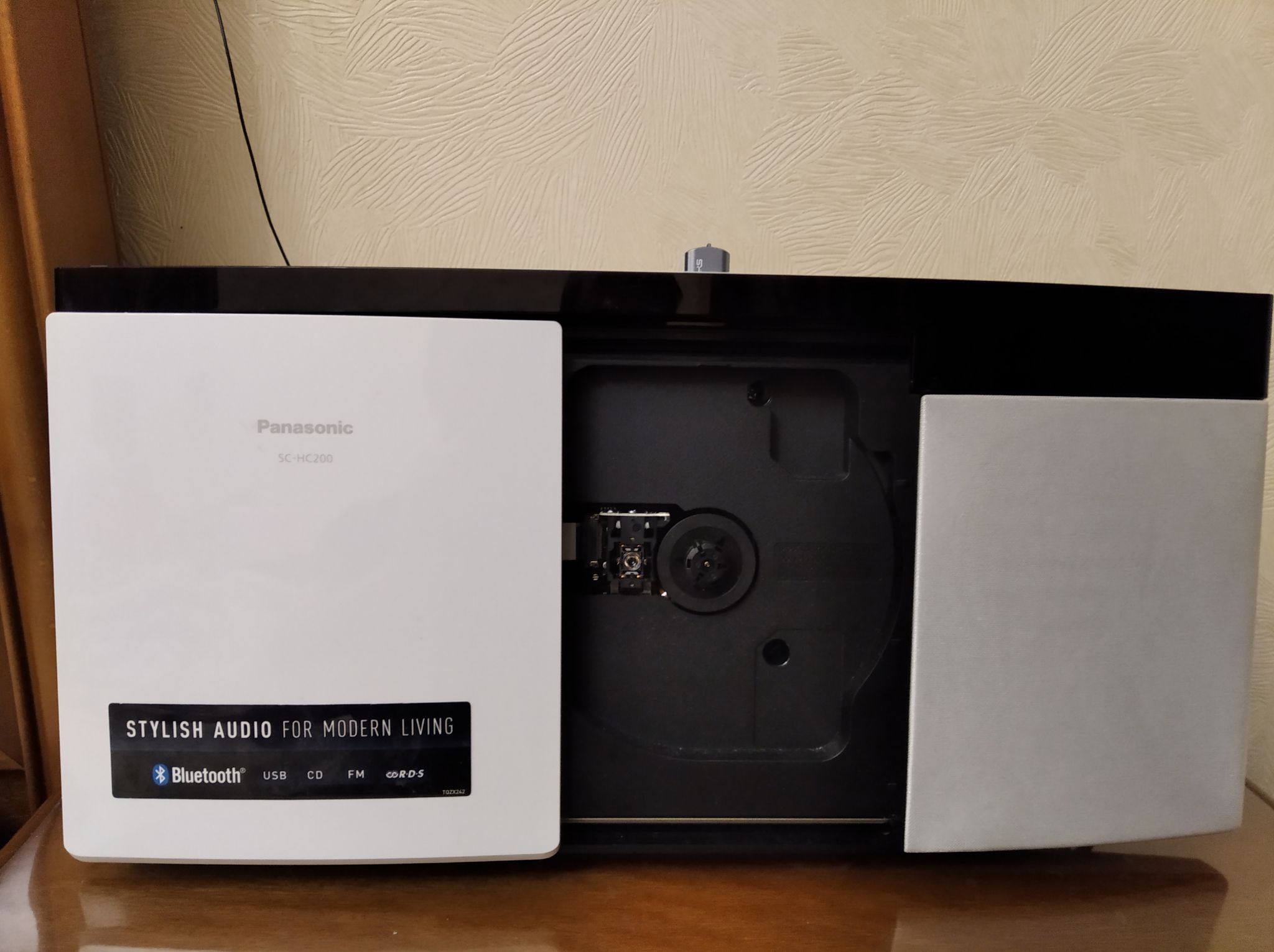 Микросистема Panasonic SC-HC200EE-W, белый — купить в интернет-магазине ...