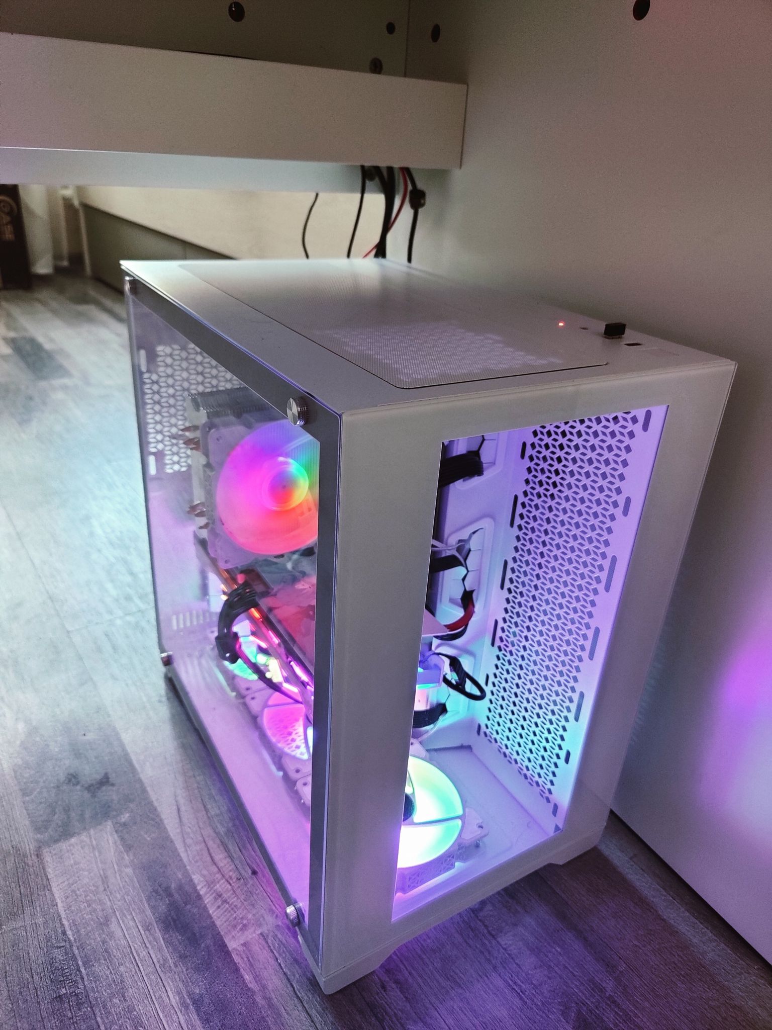 Корпус Powercase Vision, белый (CVWA-L4) — купить по низкой цене в ...