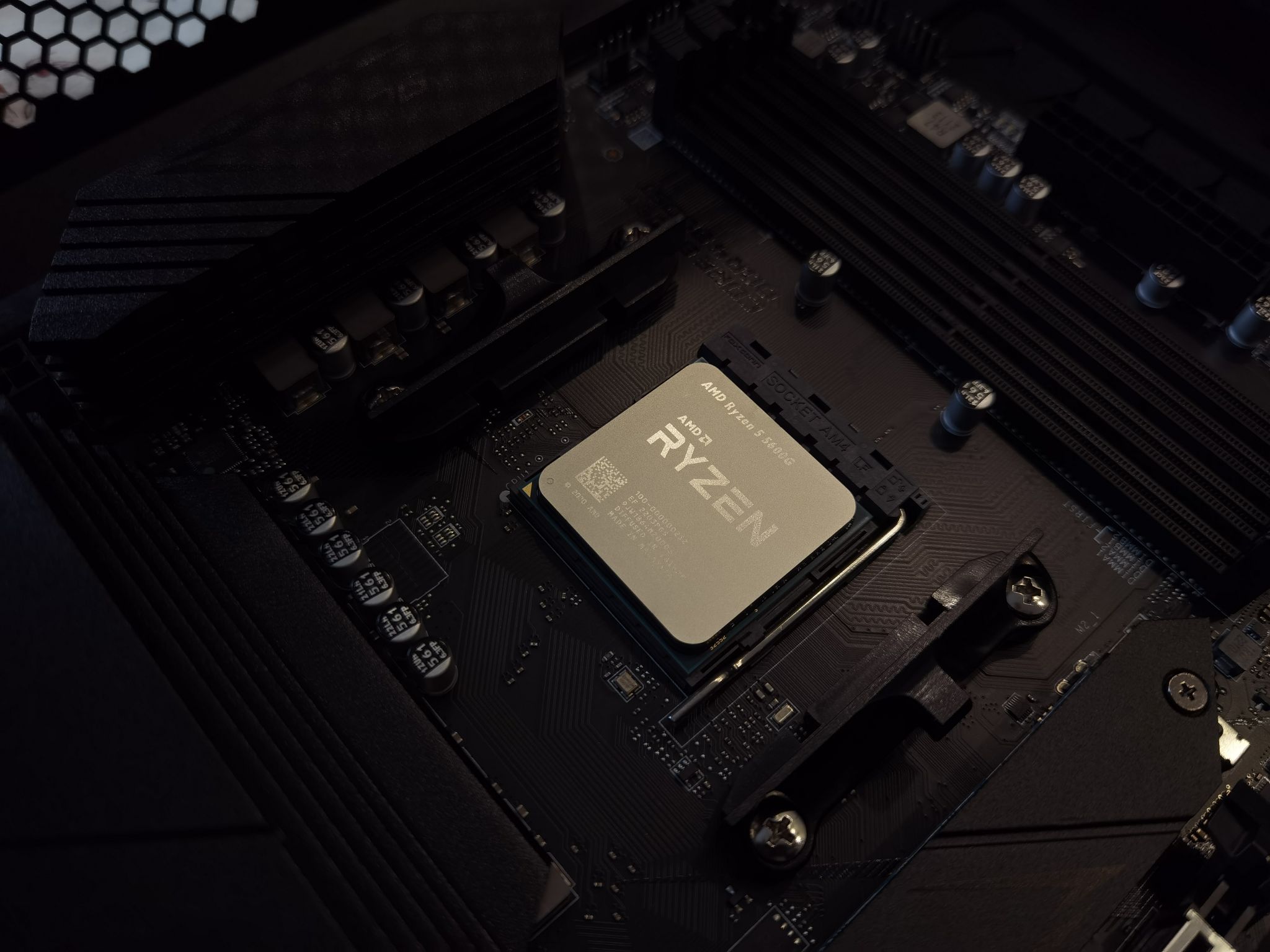 Материнская плата MSI MPG B550 GAMING PLUS (AM4, ATX) — купить по ...
