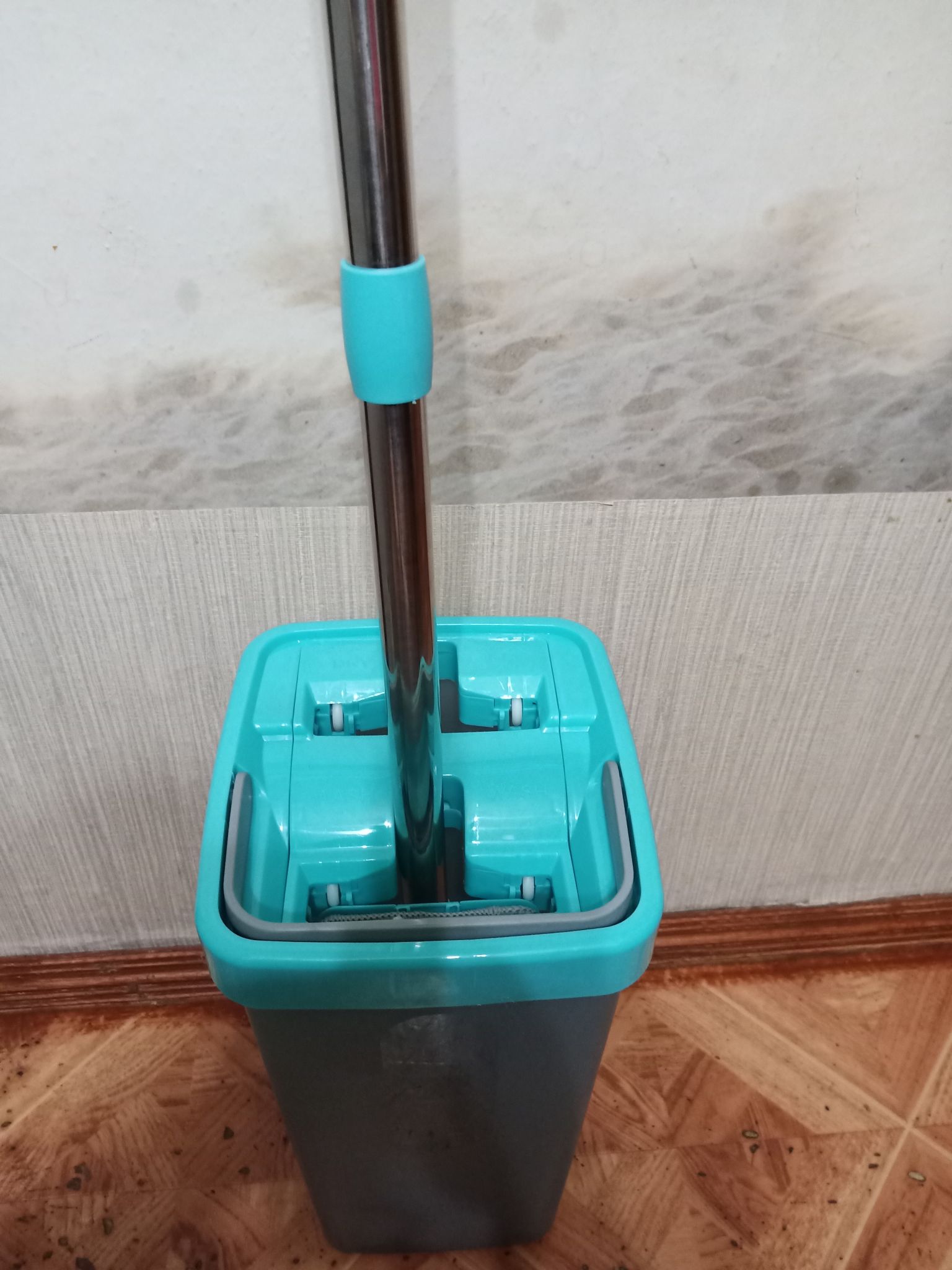 Швабра Лайма с отжимом и двухкамерным ведром, 7 л, 3 насадки МОП, набор ...