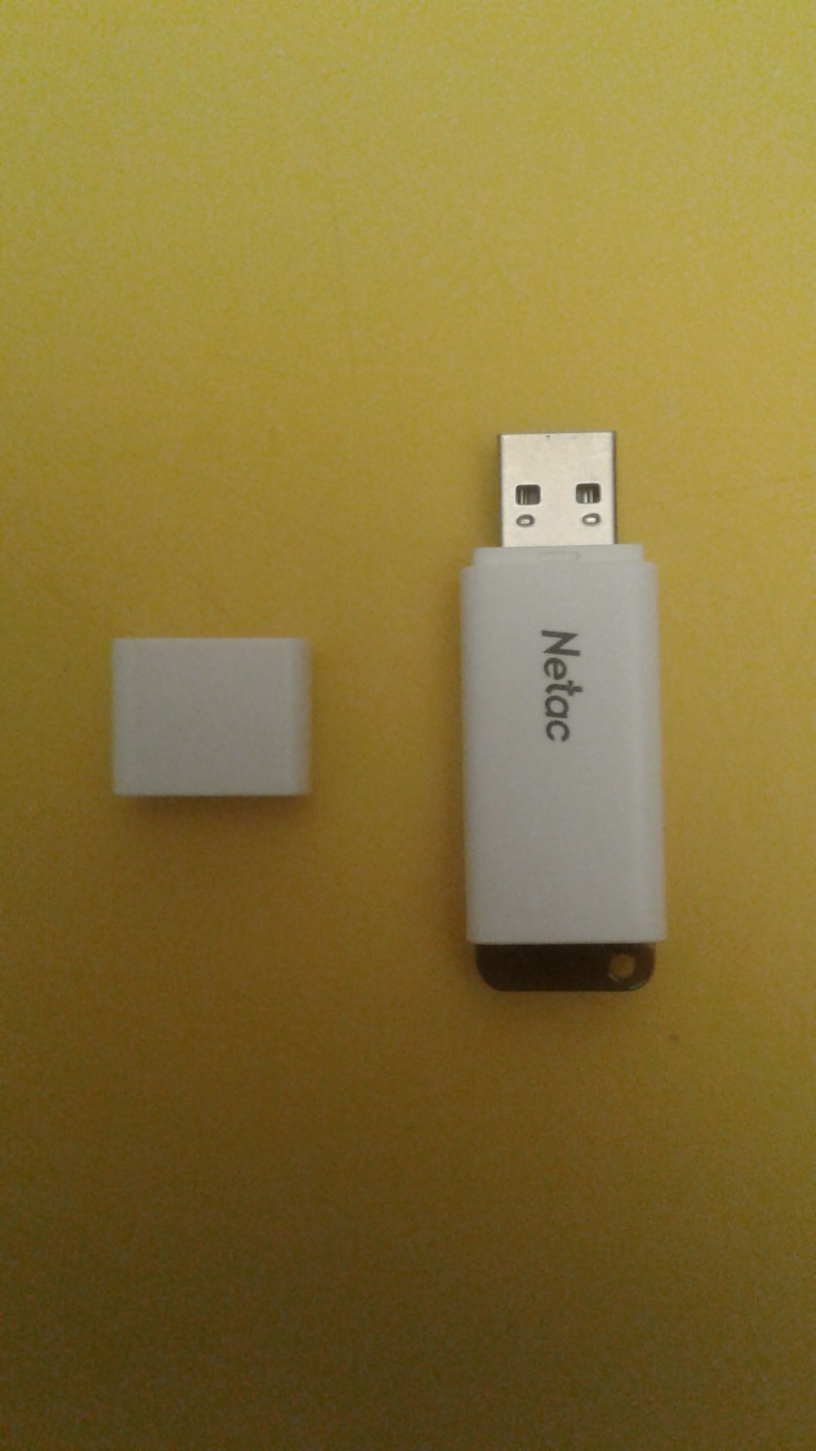 USB флешка Netac U185 128Gb white USB 2.0 (NT03U185N-128G-20WH ...
