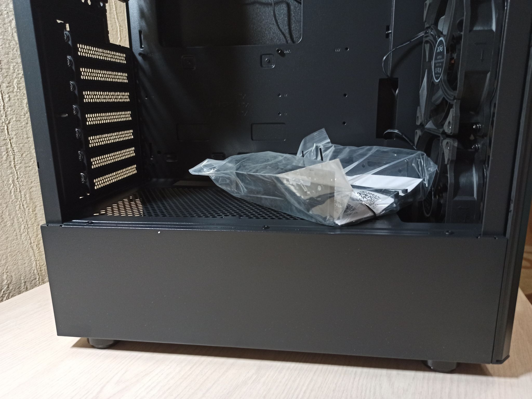 Корпус XPG VALOR AIR Black VALORAIRMT-BKCWW — купить по низкой цене в ...