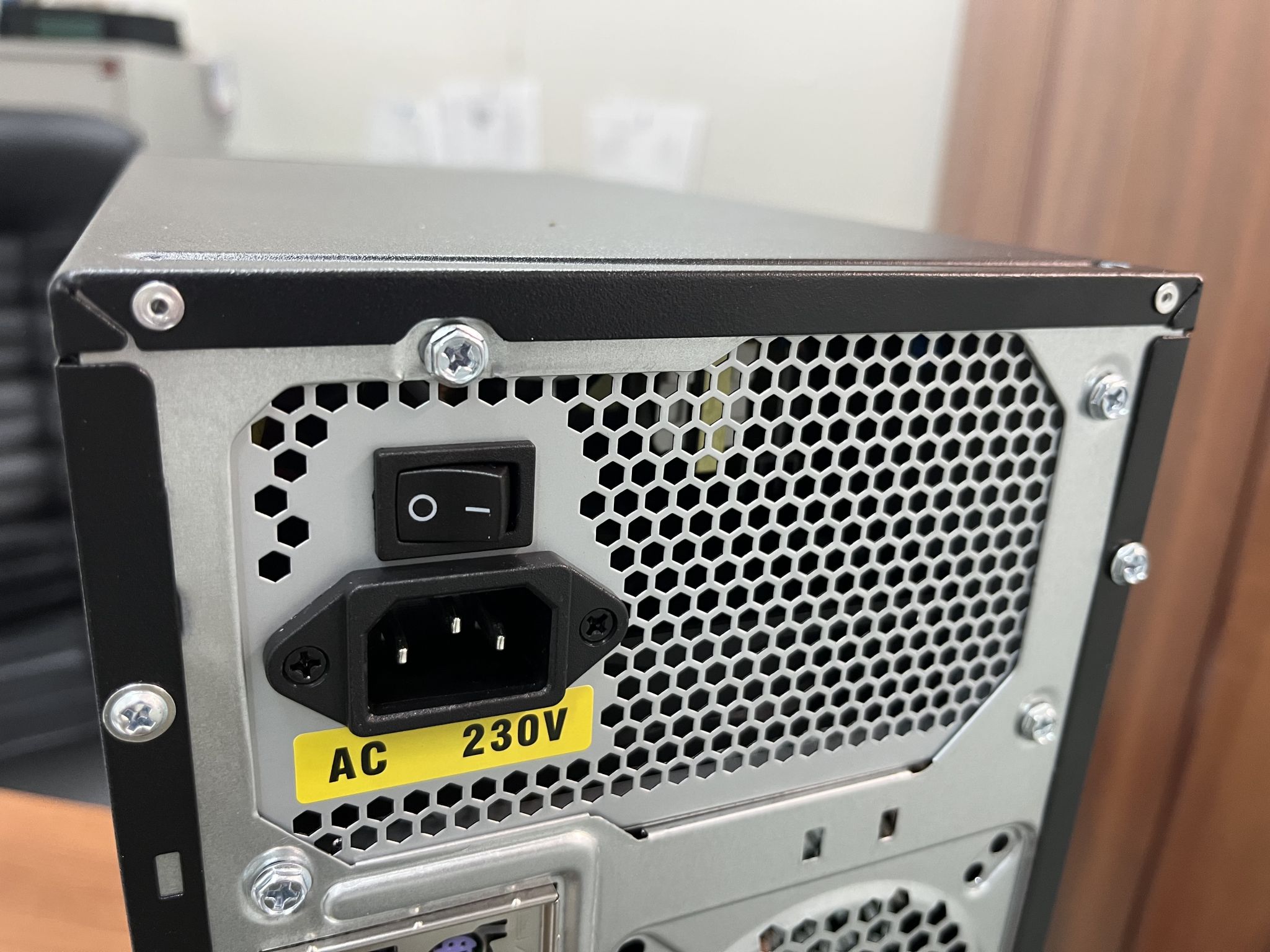 Корпус Foxline FL-301-FZ500R ATX 500W — купить в интернет-магазине ОНЛАЙН ТРЕЙД.РУ