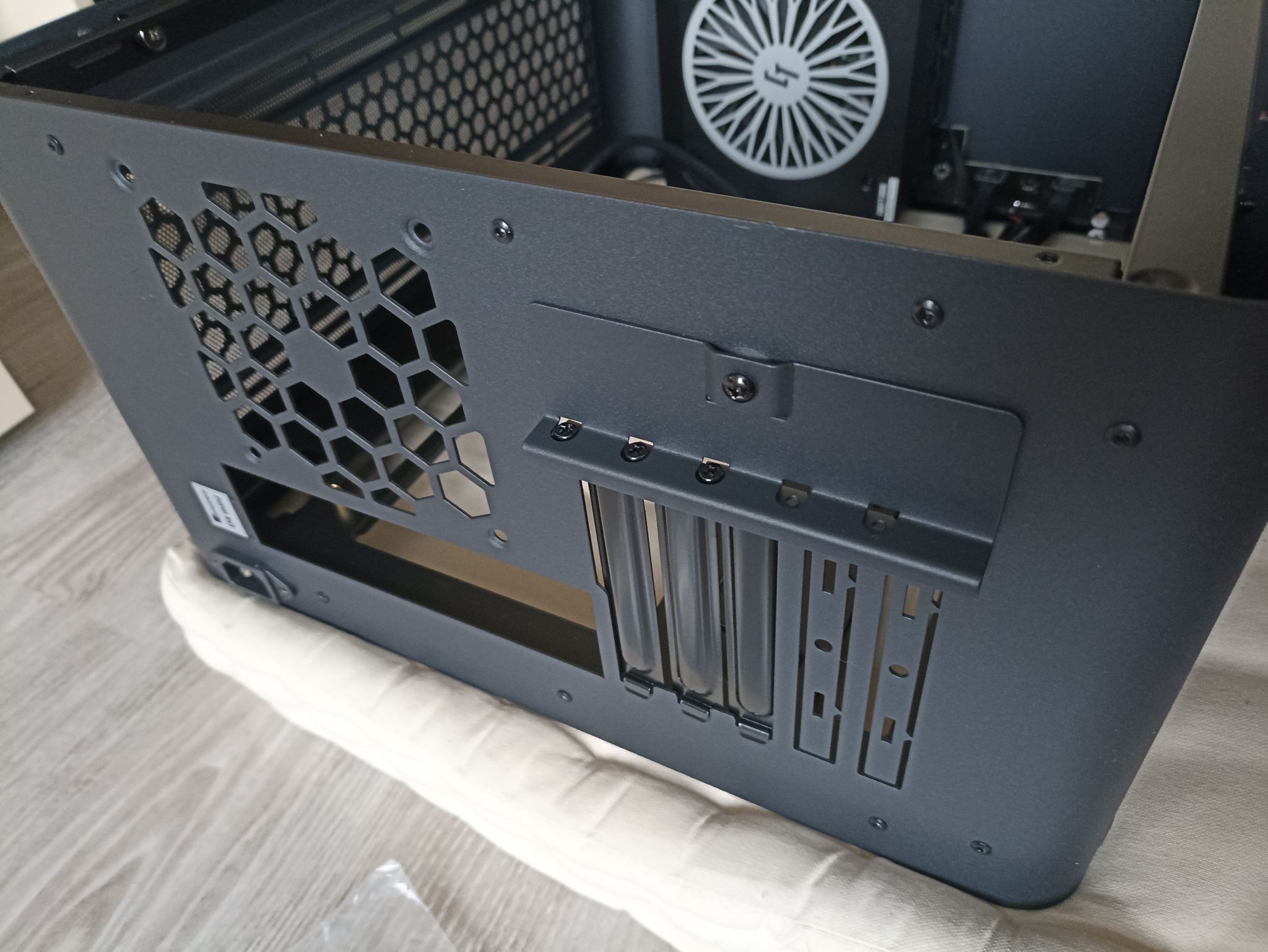 Корпус Jonsbo U4 Mini Black MESH — купить по низкой цене в интернет ...