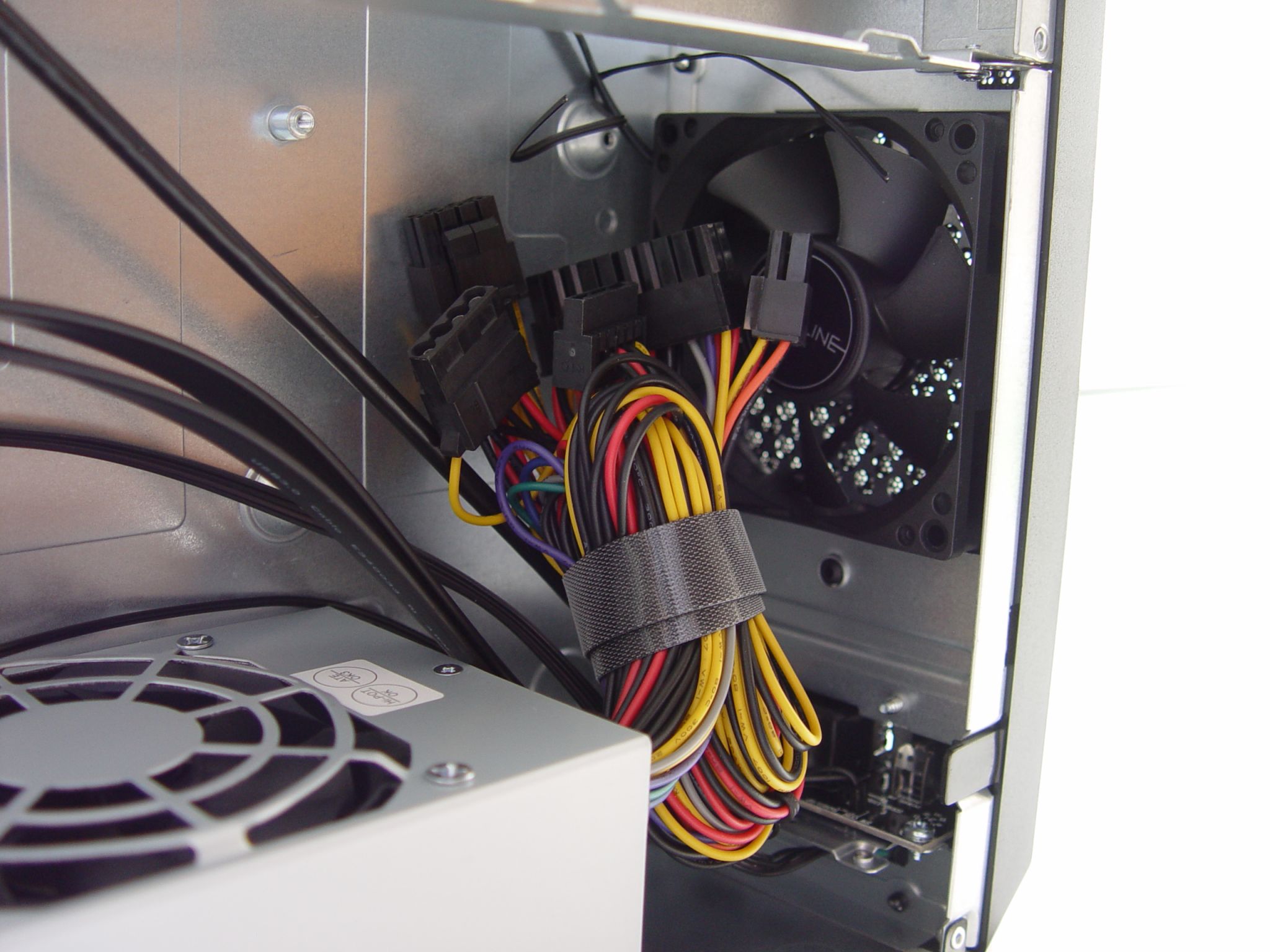 Корпус Foxline mATX 230W FL-1004-TFX230B-85 — купить в интернет ...