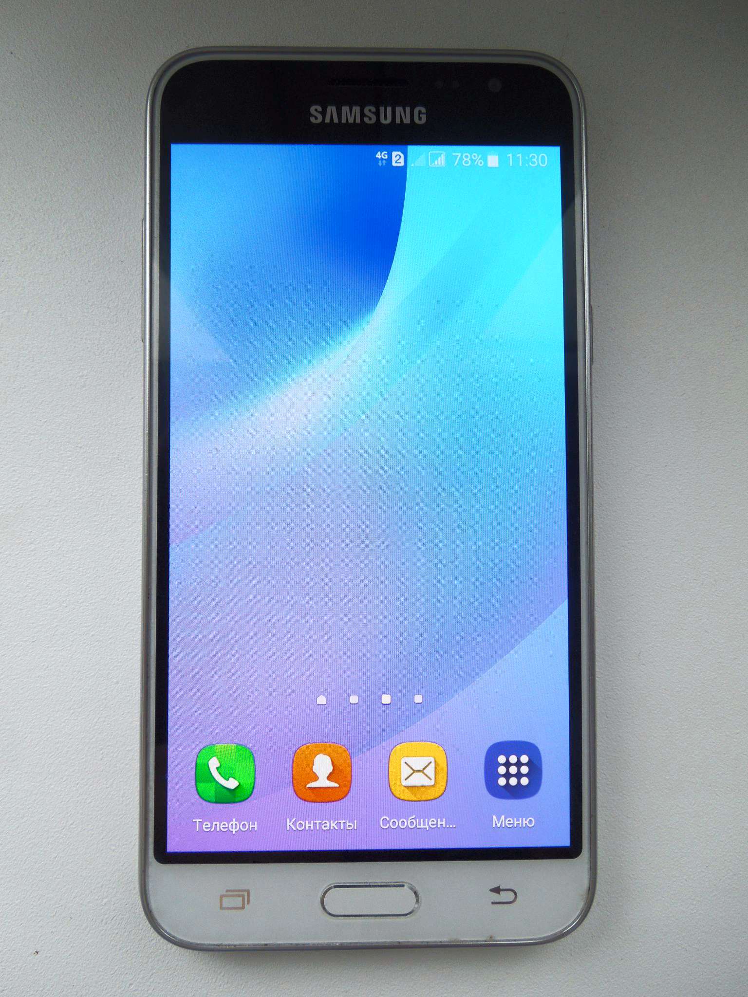 Смартфон Samsung Galaxy J3 SM-J320F (белый) — купить в интернет ...